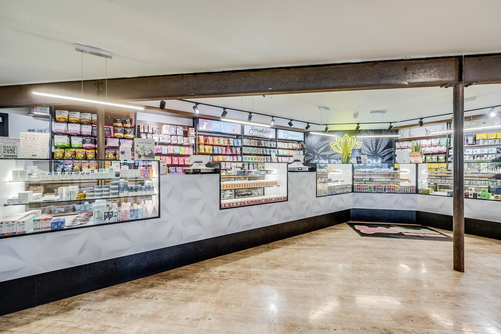 Goldn Bloom Info, Menu & Deals - Weed dispensary San Diego, California