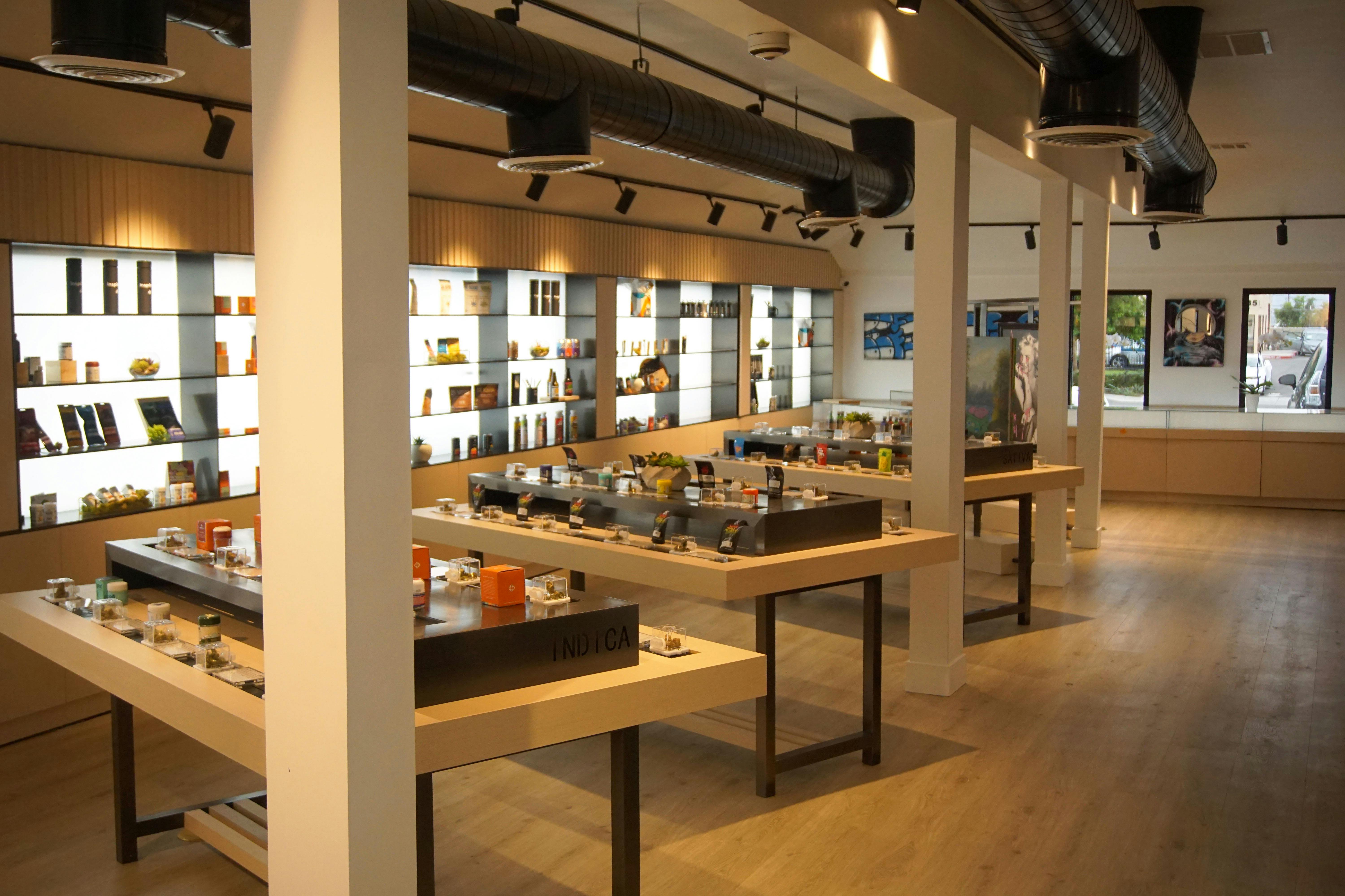 The Artist Tree Weed Dispensary Riverside Info, Menu & Deals - Weed ...