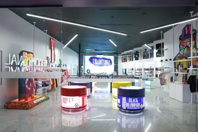 Traditional - DTLA Info, Menu & Deals - Weed dispensary Los Angeles ...