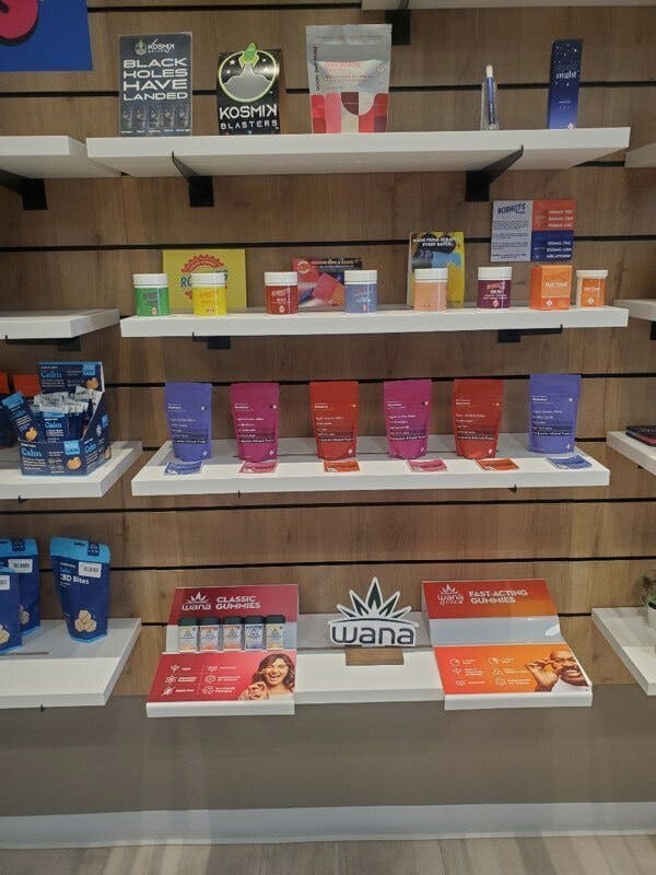 Local Cannabis Company Info, Menu & Deals - Weed dispensary Kansas City ...