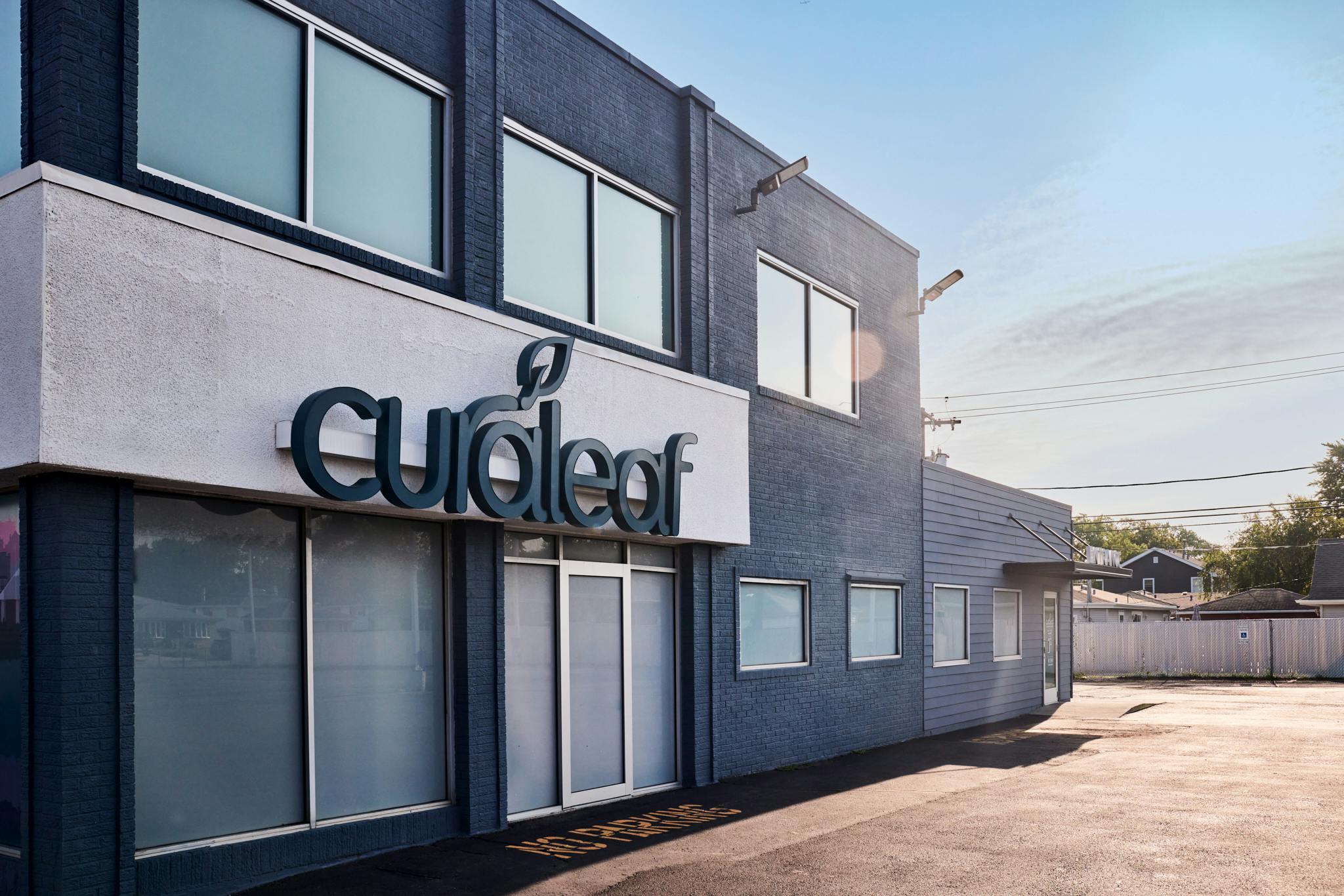Curaleaf - Worth Info, Menu & Deals - Weed dispensary Worth, Illinois