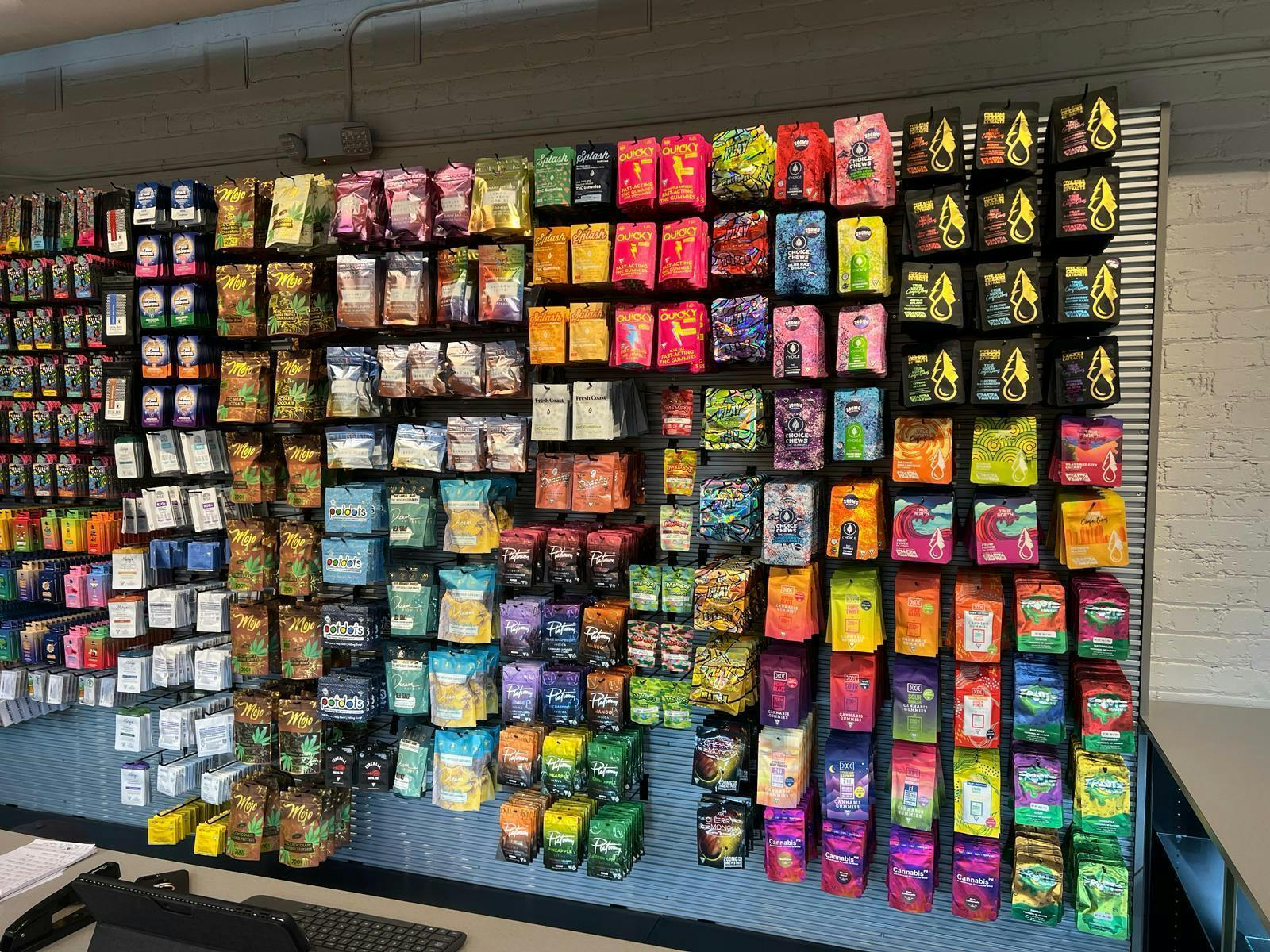 The Cake House - Pleasant Ridge Menu, Reviews, Deals - Weed Dispensary ...