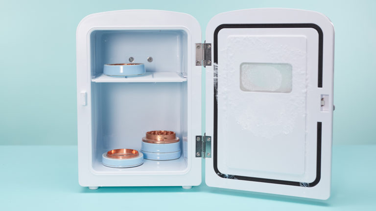 How to Clean a Grinder | Cleaning Weed Grinders | Weedmaps