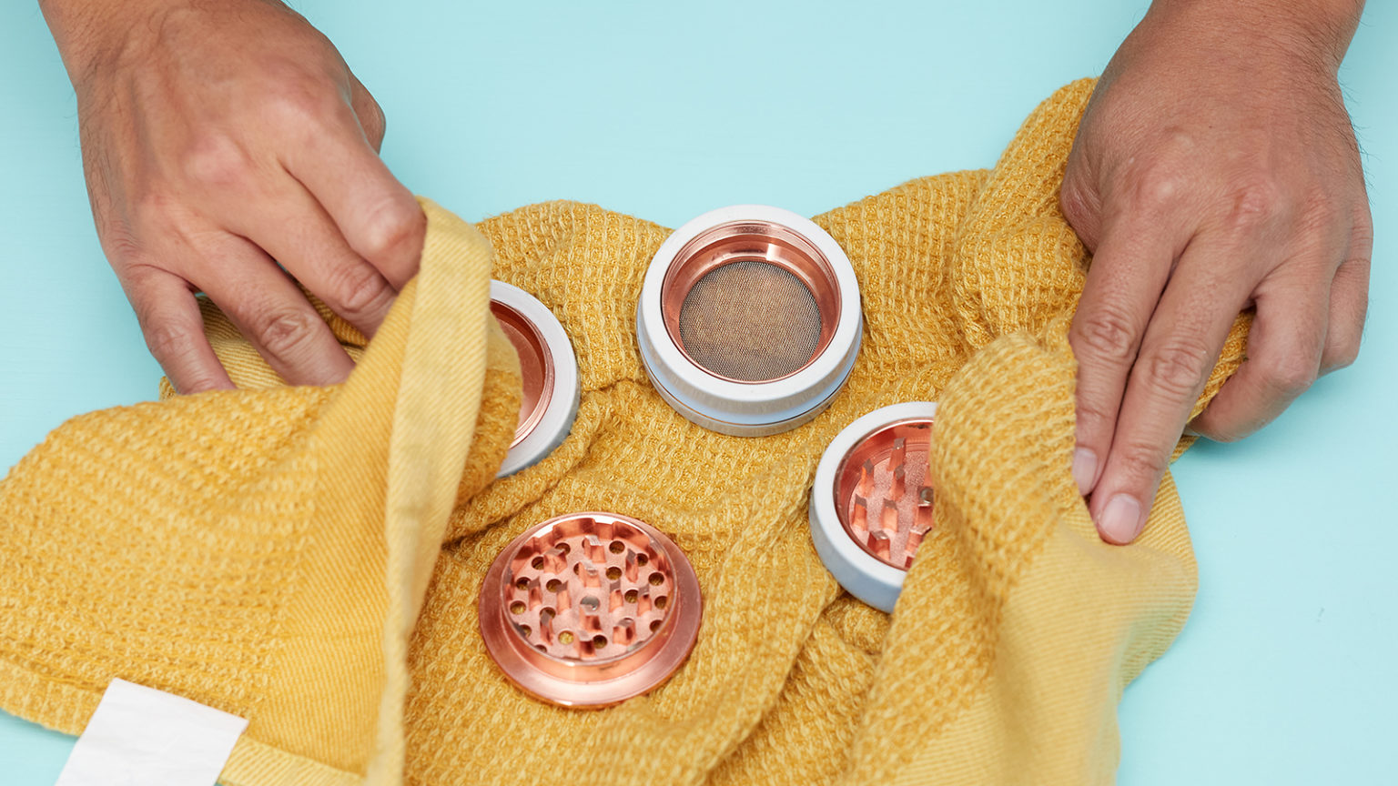 How to Clean a Grinder | Cleaning Weed Grinders | Weedmaps