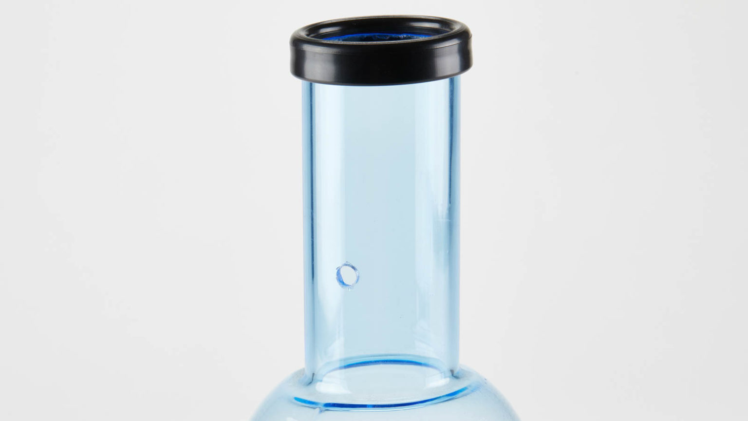 What Is a Bong? Weed Bong Definition | Weedmaps