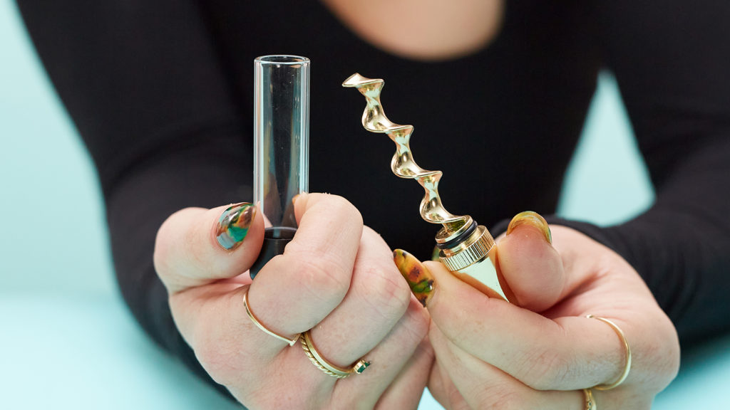How to Use a Glass Blunt: Step-by-Step Guide | Weedmaps