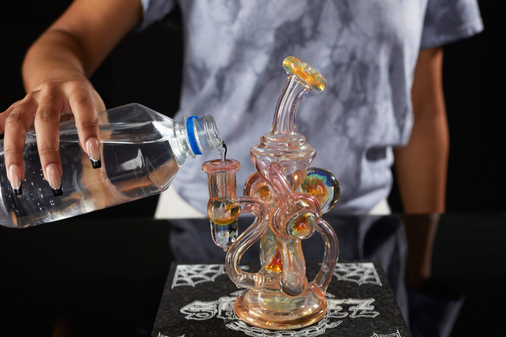 What is Dabbing? A Comprehensive Guide | Weedmaps