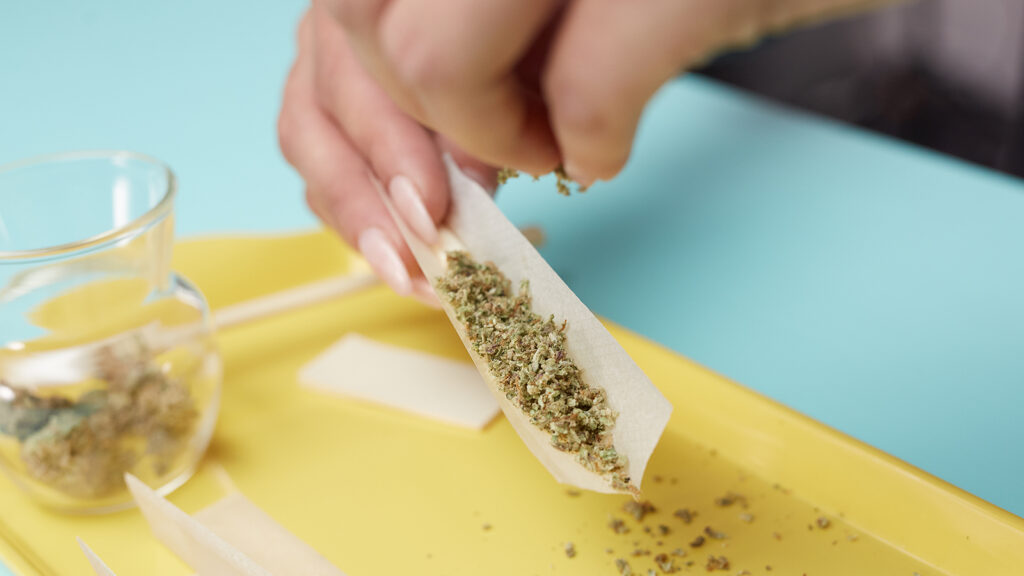 How to roll a joint: A step-by-step guide to structure, airflow, and an ...